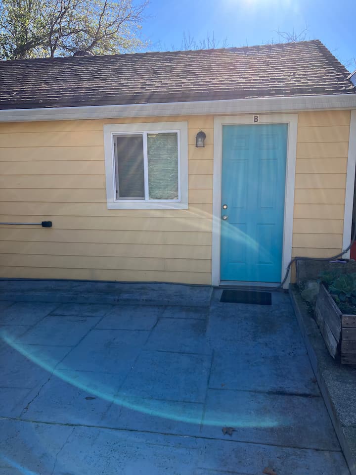 Studio Adu - Redding, CA
