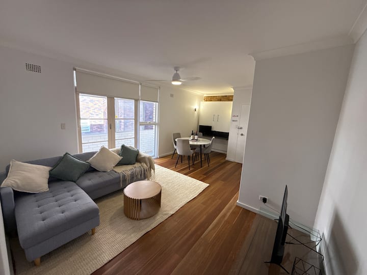 Randwick Luxury 2 Bed Apt & Study Area - Randwick