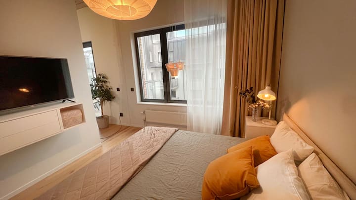 Modern Lägenhet, 3.15m Takhöjd - Uppsala