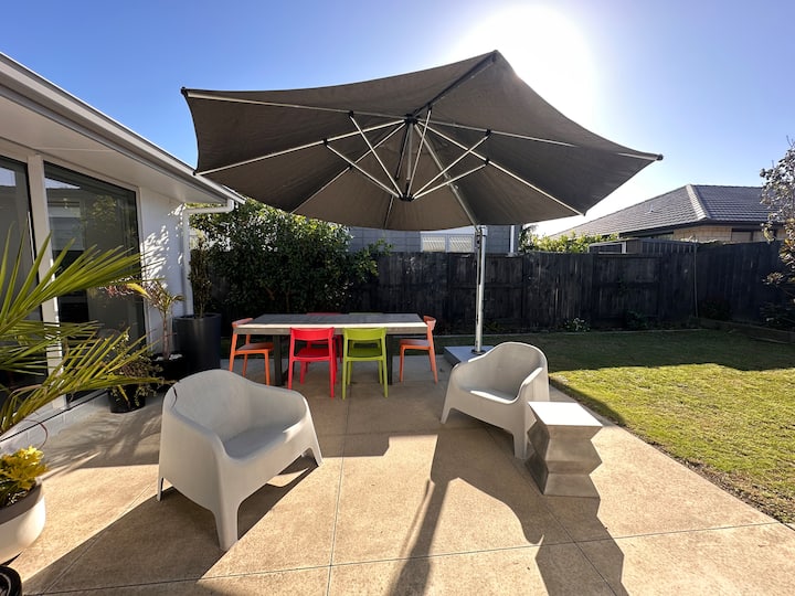 Easy Beach Holiday - Papamoa