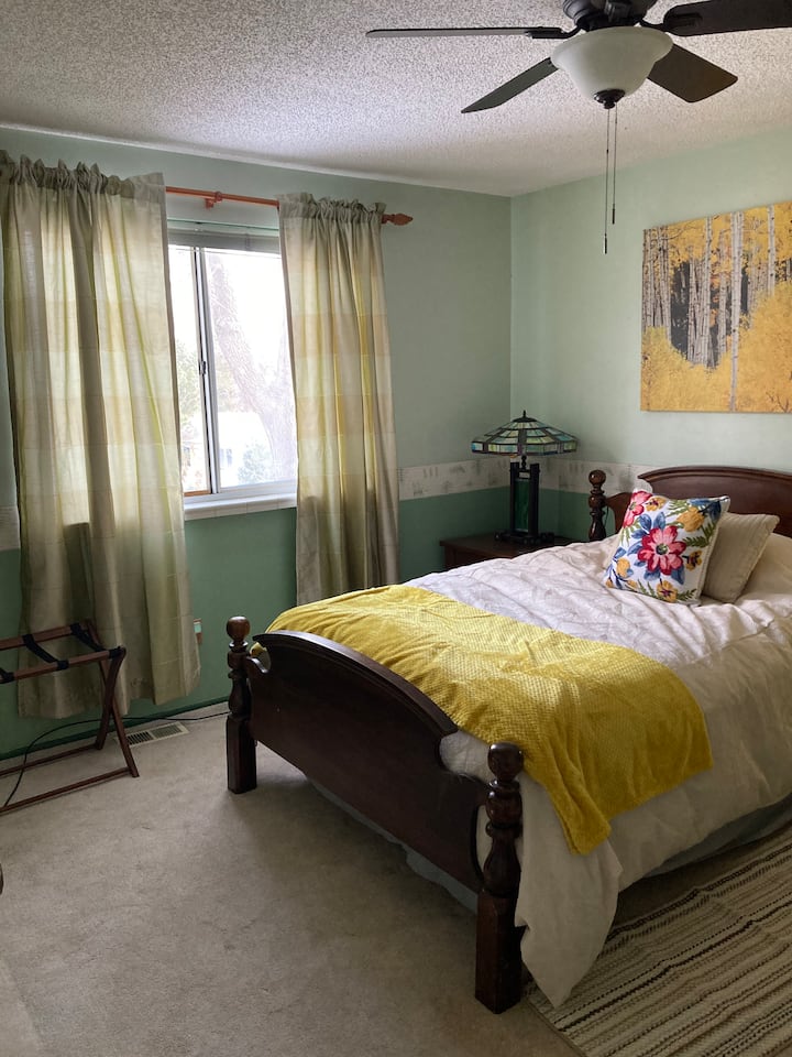 Close To Healthy Living, Work & Play In Colorado! - Morrison, CO