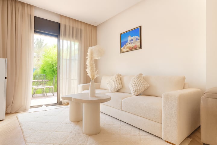 Luxury Garden Oasis – Poolside Escape In Marrakech - Marrakesh