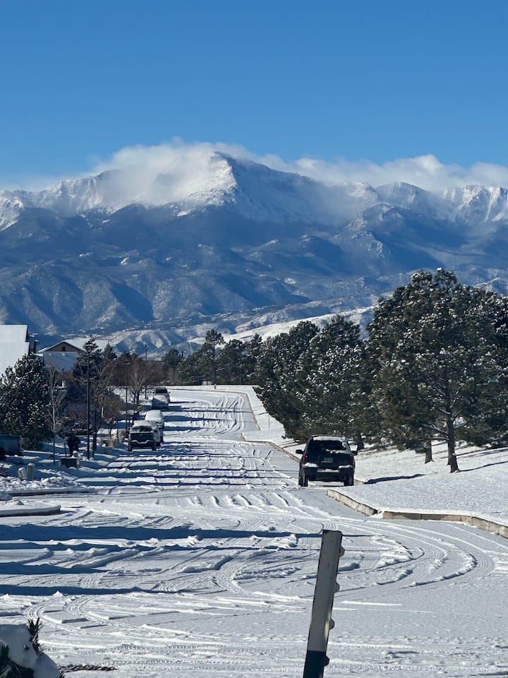 Simply A Great Place To Stay ! - Colorado Springs, CO