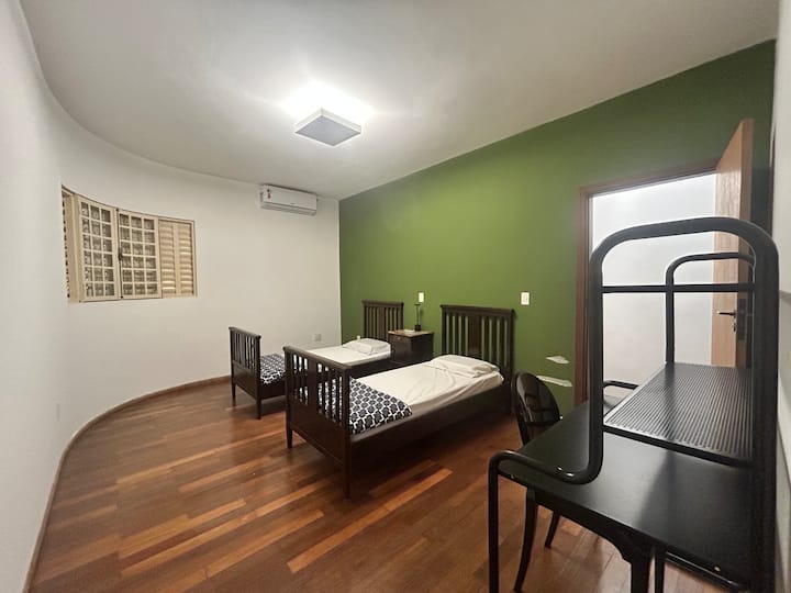 Espaço Família - 2 Quartos E 1 Banheiro - Campinas