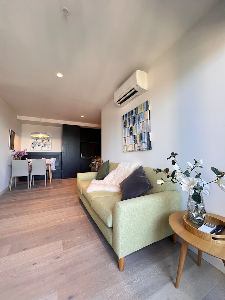 70sqm Apt With Expansive Views And Parking In Cbd - Melbourne