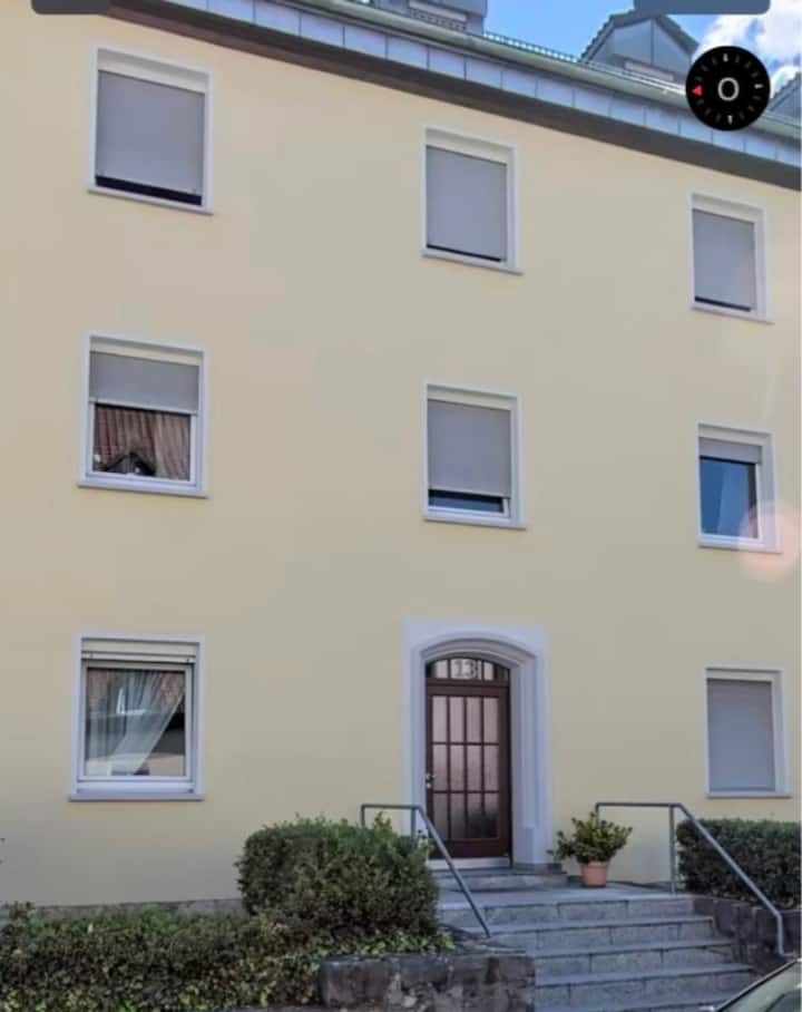 Großes Möbliertes Wg-zimmer, Ideal Für Studierende - Würzburg