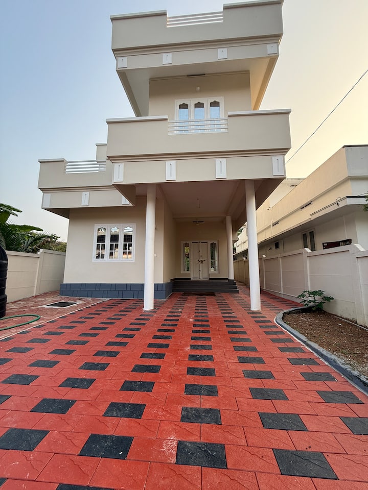 Neelankavil Rest House - Thrissur