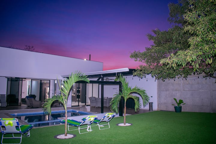 Cozy Tamarindo Home - Costa Rica