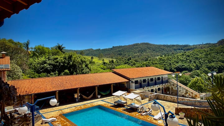Suíte Casal|natureza|piscina|vista|descanso|lazer - Amparo