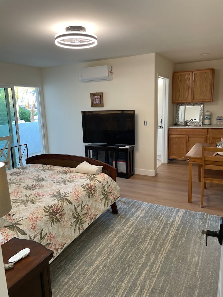 Fully Furnished Studio, Second Floor, New Building - Poway, CA