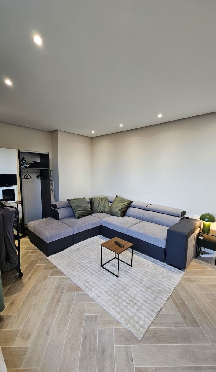 Studio Au Dernier éTage + Terrasse De 40m2 Et Vue - Evere