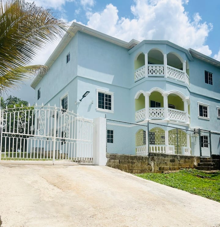 Aristo Oasis, Luxury 2bed/2ba Suite In Santa Cruz - Santa Cruz