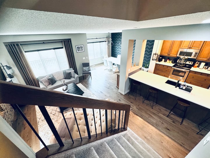 Modern Luxury Home 3 Bed 2.5 Bath - 10 Min To Wem - Saint Albert