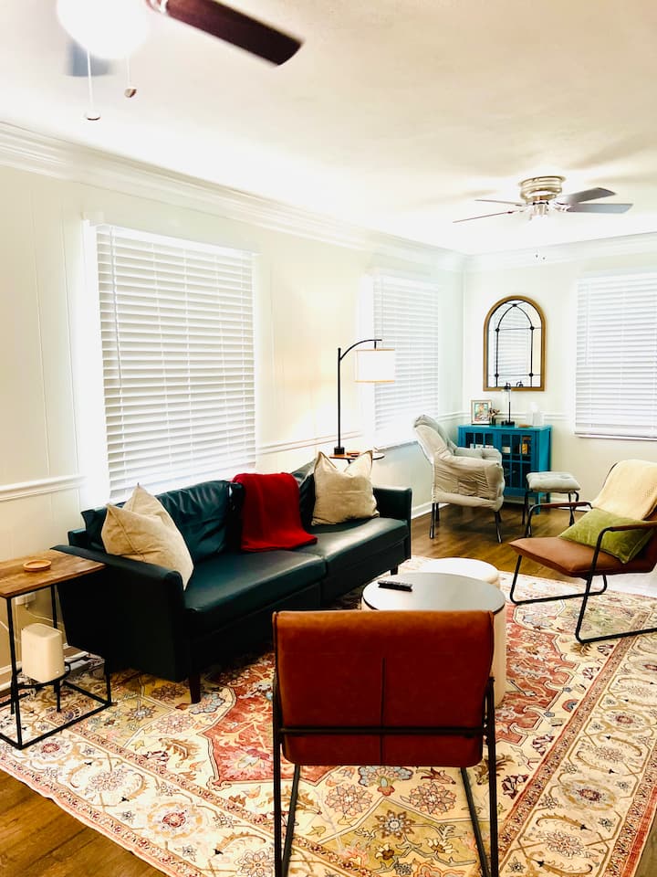 Charming Cottage In Nola - Metairie, LA