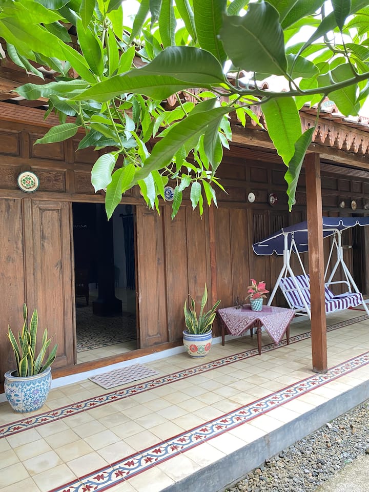 Omah Joglo Laweyan - Surakarta