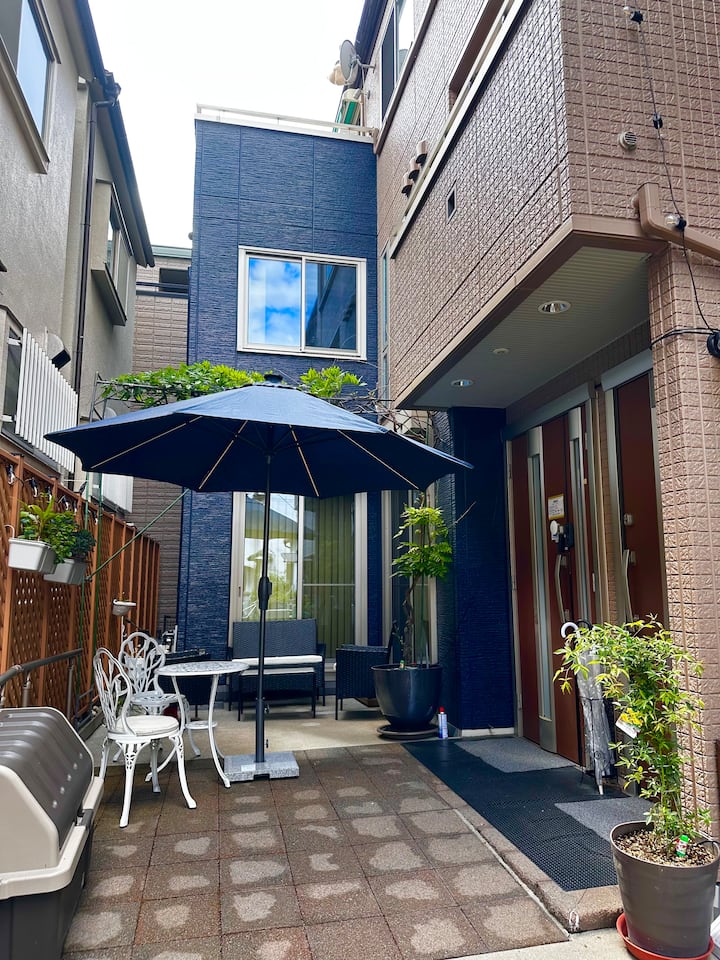 大阪豪華整棟別墅｜電梯＋庭院｜步行3分到車站｜可住15人｜直達心齋橋＆梅田｜近大阪城6房2厨2浴3卫 - Japon