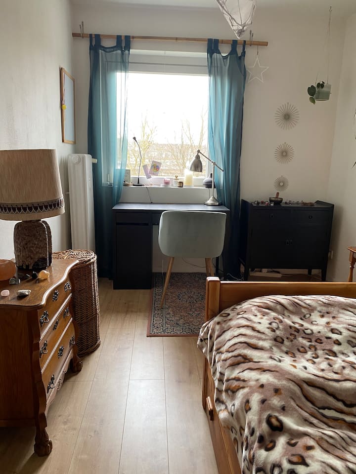 Schönes Zimmer In Köln Mülheim - Colonia