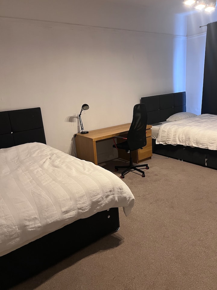 Guest House Close To M4 - Newport