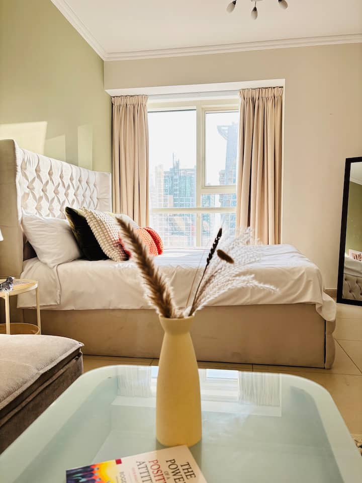 Zenstay - Cozy Studio - City Views 2 Min To Metro - Dubai