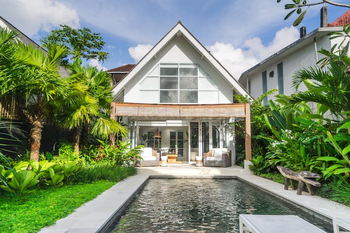 Honeymoon Villa, Private Pool, Breakfast, In Ubud - Indonesia