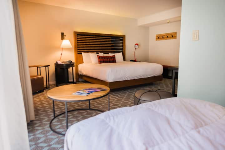 Family Ready Rooms Surrounded By Serene Nature - Santa Cruz, CA