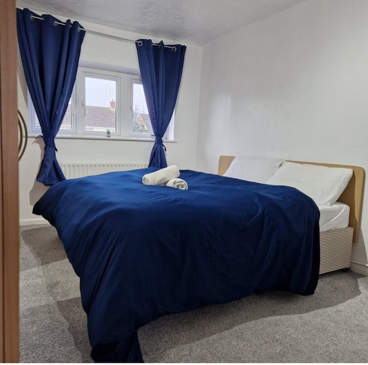 Large Luxurious Double Room - Basildon