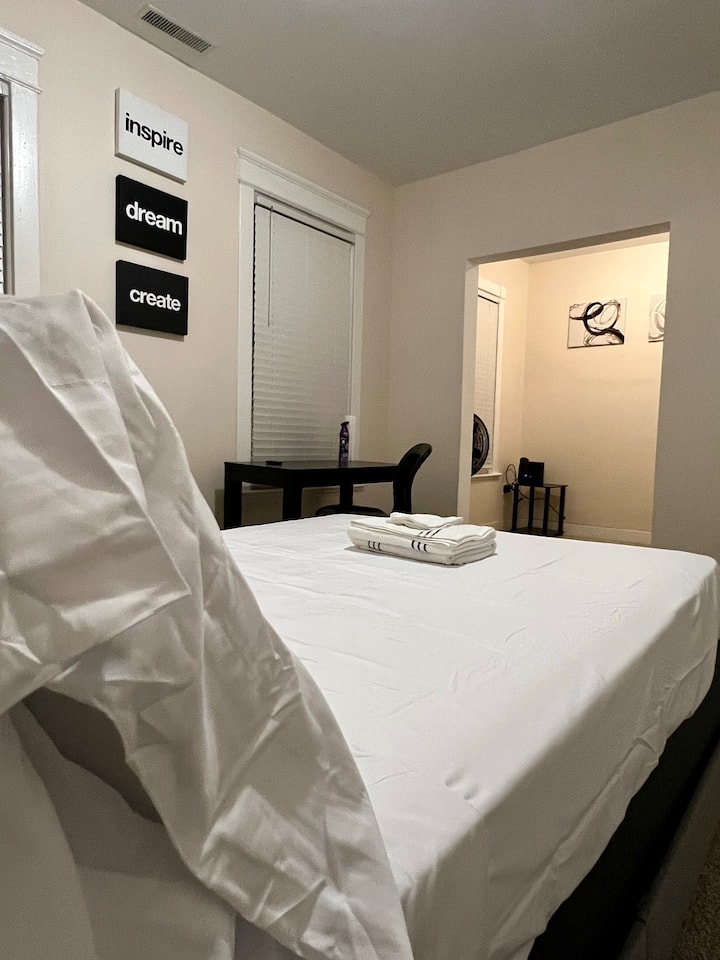 Private Room In Albany - Albany, NY