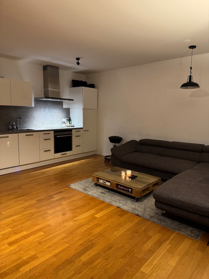 Zentrale 2-zimmer Wohnung –7min Nähe Messe - Frankfurt