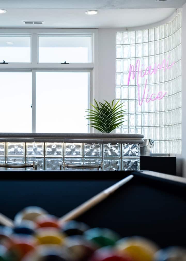 Miami Vice Ocean City- 5br | Private Pool | Views - Ocean City, NJ