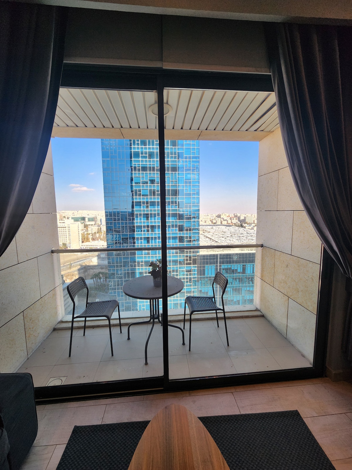 chambre incroyable à Damac Twoer Abdali Boulevard Amman - Appartements ...