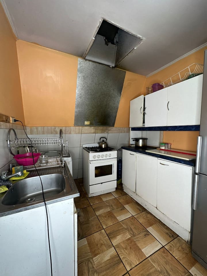 Arriendo De Pieza - Santiago Arturo Merino Benítez Airport (SCL)