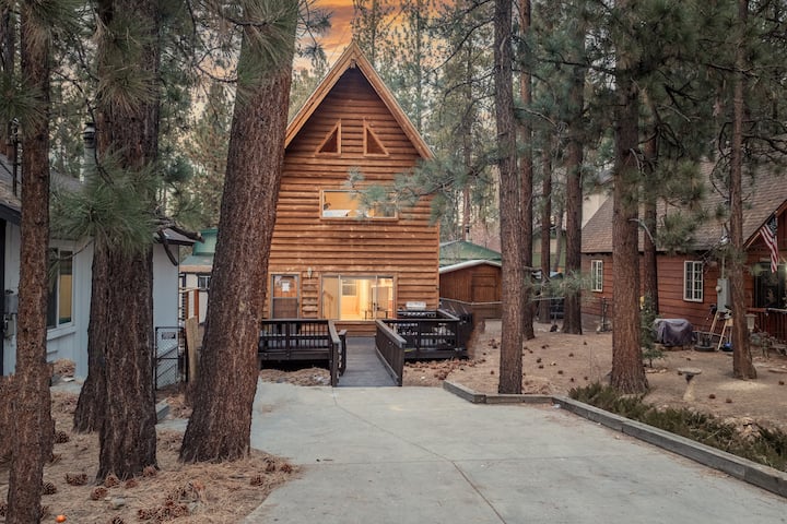 Mushroom Mountain Chalet | Private Sauna & Jacuzzi - Big Bear Lake, CA
