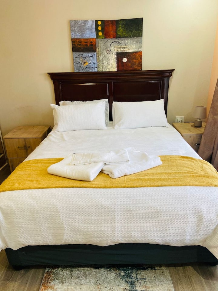 Cozy Living A - 2br City Style Apartment - Maseru