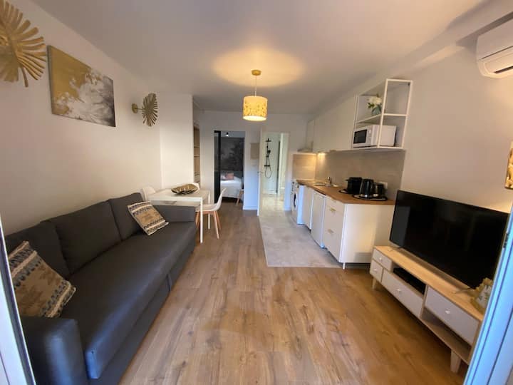 Superbe Appartement Calme En Rdc à 200 M De La Mer - Saint-Cyr-sur-Mer