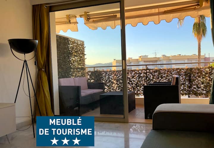 Grand 2 Pièces Avec Terrasse Et Parking - Juan-les-Pins
