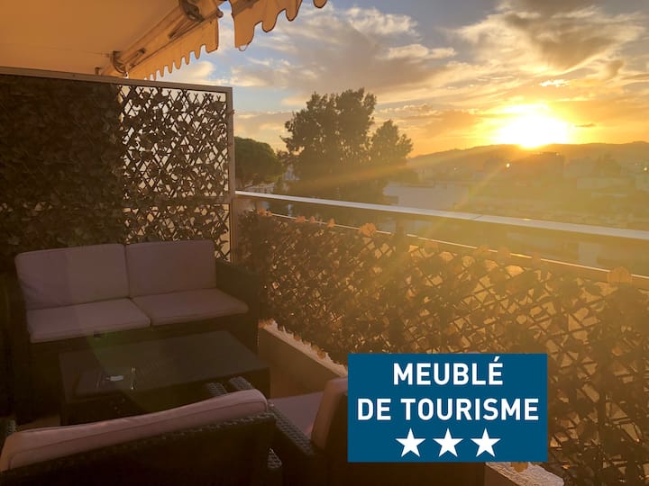 Grand 2 Pièces Avec Terrasse Et Parking - Antibes