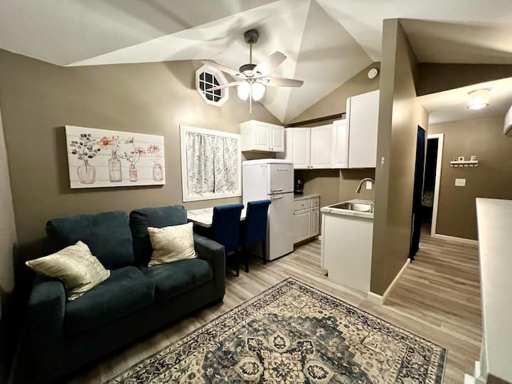 Nana’s Lil’ House - Maryville, TN