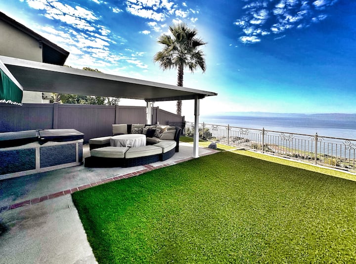 Estate Retreat Overlooking Ocean & Golf Course - Rancho Palos Verdes, CA