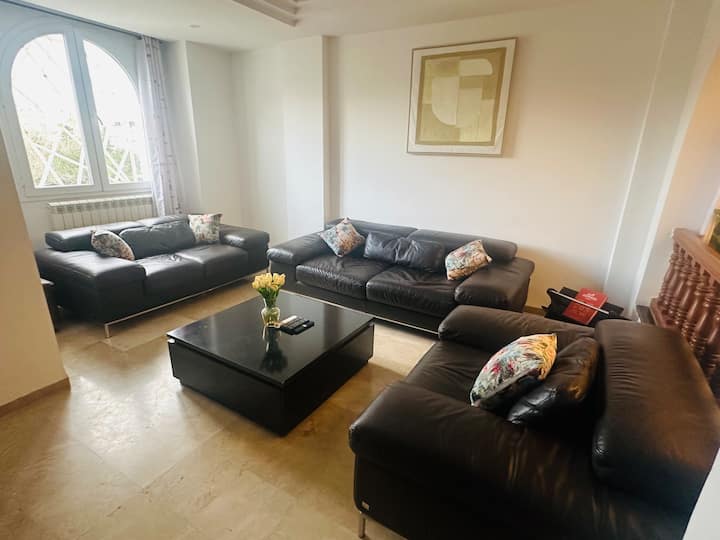 Duplex 250 M² Hydra – Familles & Séjours Pro - Algerien