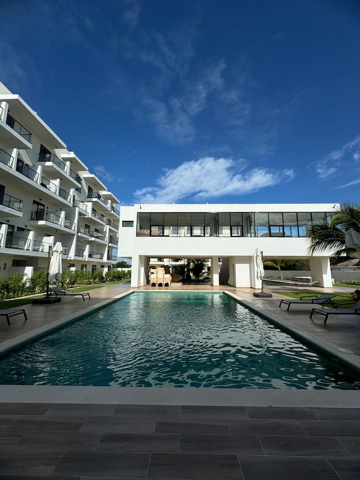 One Central Suite, Best Balcony View To The Lake - Punta Cana