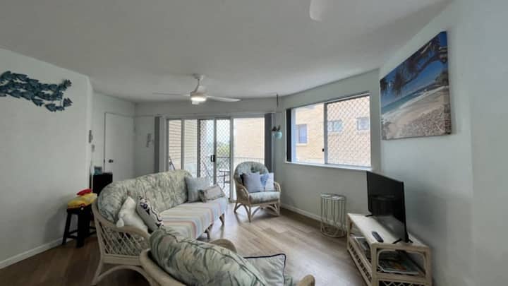 Chequers Caloundra U2, Walk To Kings & Shelly - Sunshine Coast