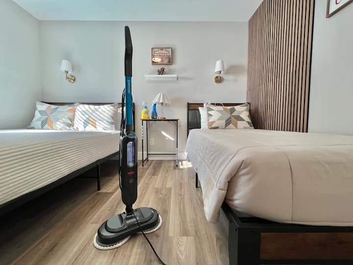 2.3 Time Square 25 Min-metlife Stadium 20 Min - Queens, NY