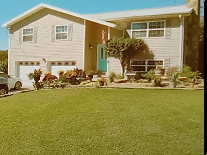 Lake House - Decatur, TN