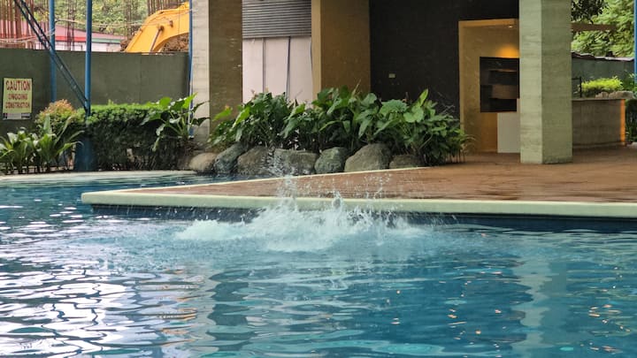 2 Bedroom Unit, 2 Toilet & Bath With Pool Amenity - Ortigas Center