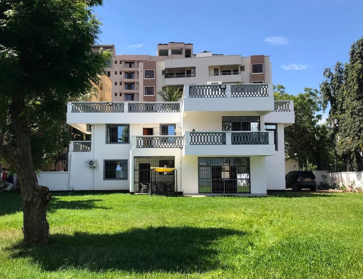 5 Bedroom Villa - Nyali, Mombasa - モンバサ