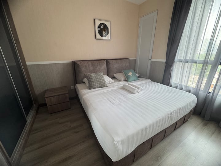 Bangsar Cubic Botanical Swimming Pool Floor - Kuala Lumpur