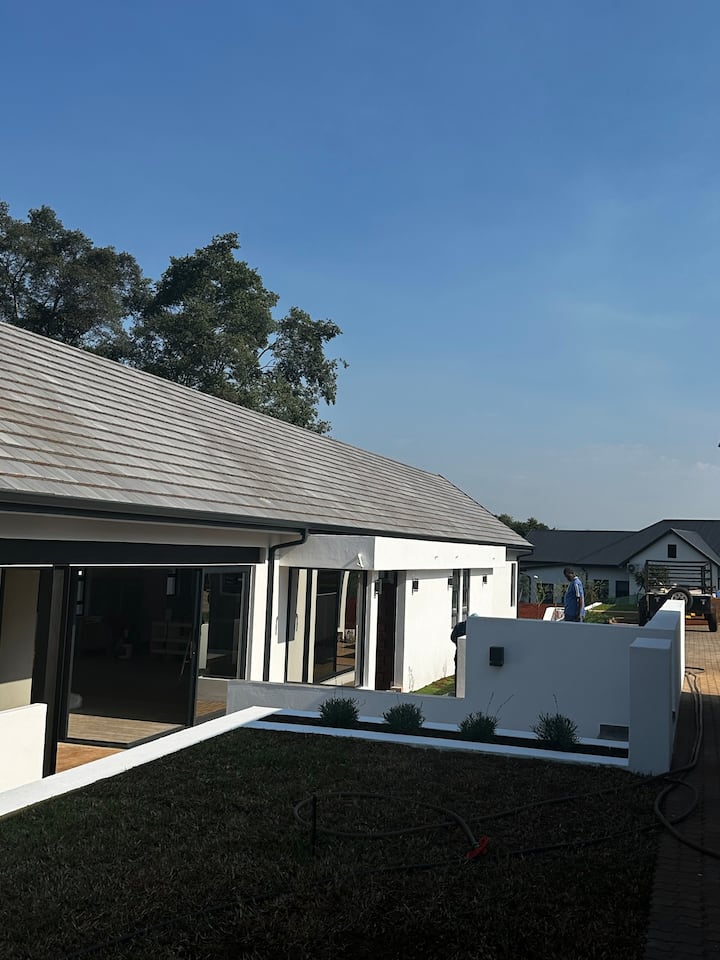 Upmarket Family Home In A Estate - Tzaneen