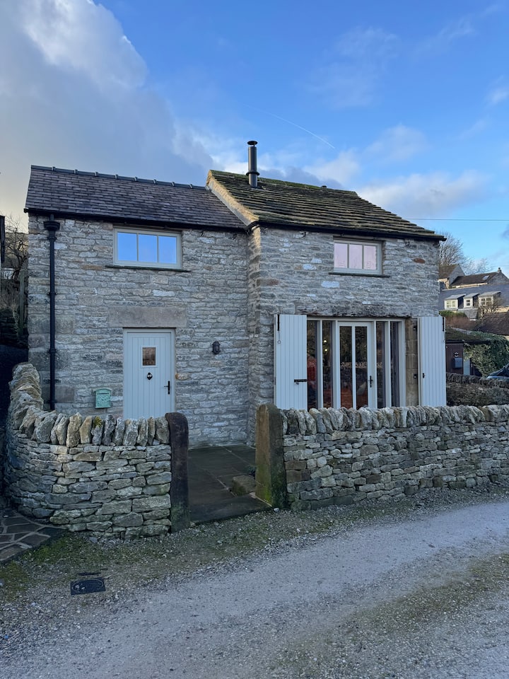 Beautiful Barn Conversion In Calver Derbyshire. - Bakewell