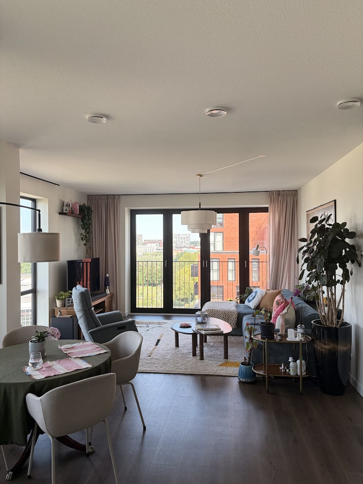 Modern 2-bedroom Apartment Near Hoofddorp Station - 霍夫多普