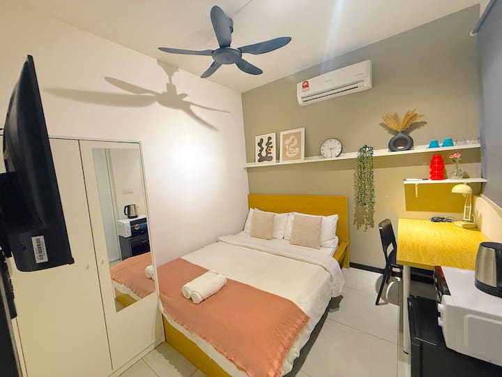 A-13-19 Studio B · Luxury Studio|lrt |Gleneagles -